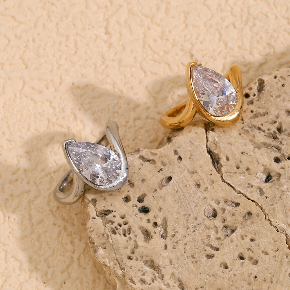 Distorted Water Droplet Ring – Précieux
